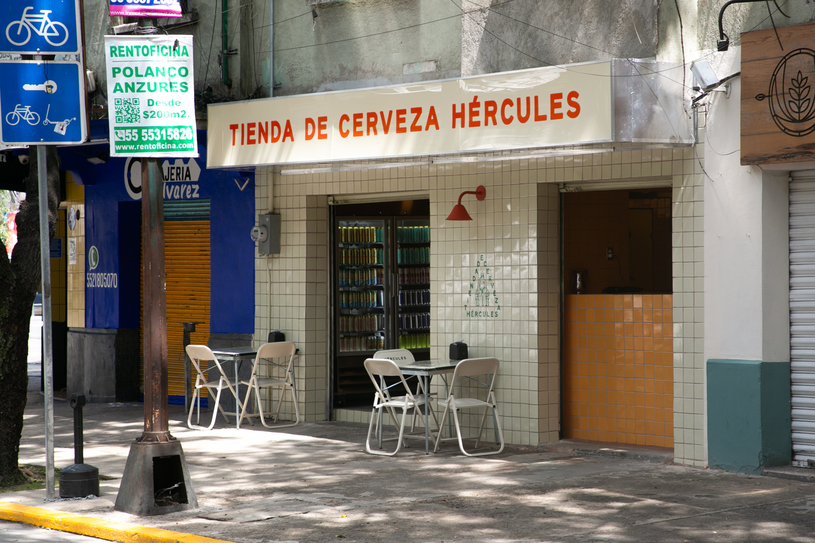 Tienda de cerveza Hércules: cerveza mexicana y charcutería en la Condesa