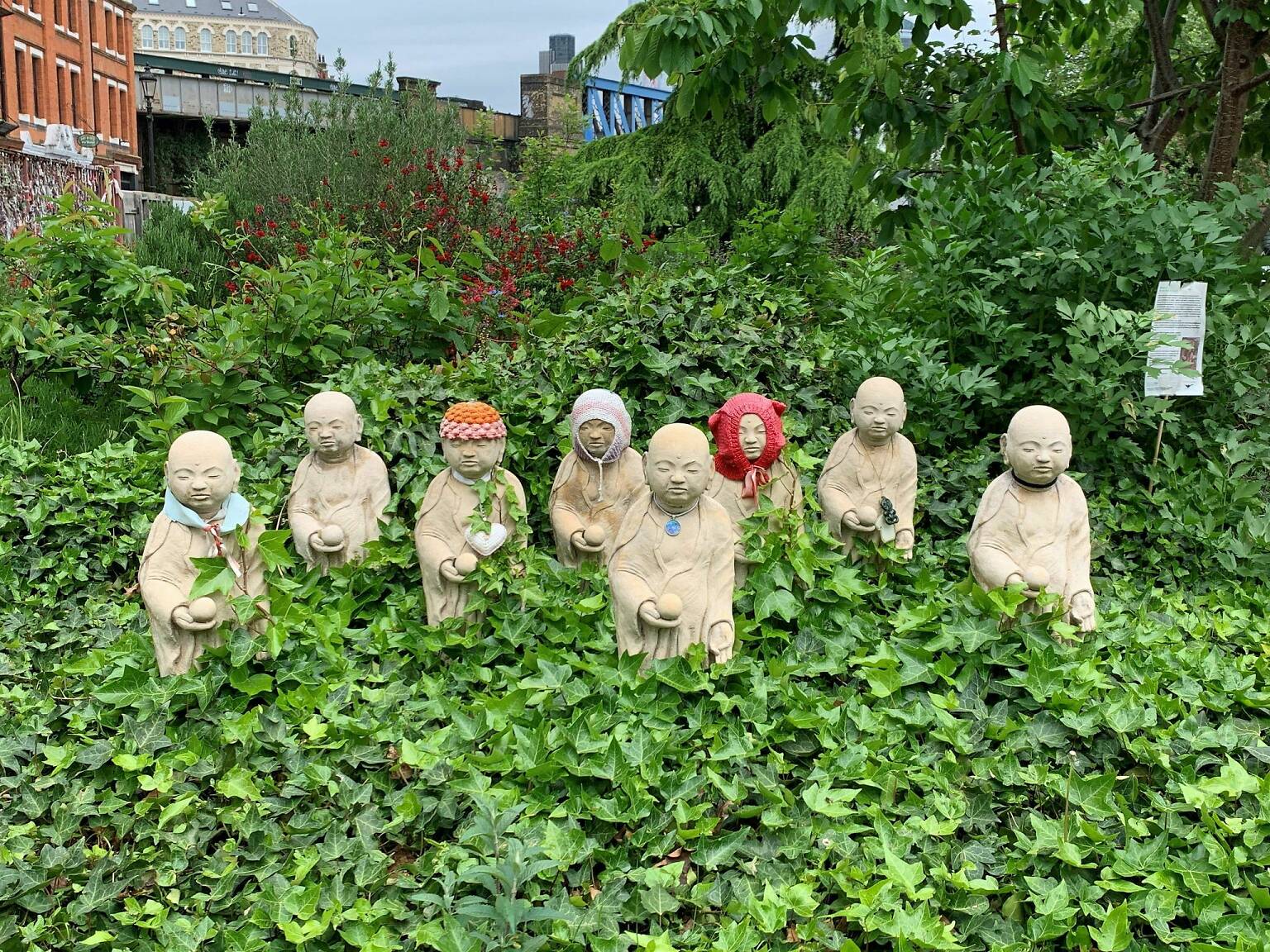 5 Eerily Beautiful Graveyards & Cemeteries to Visit in the UK