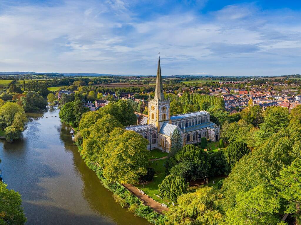 15 Best Romantic Weekend Getaways in the UK | Couples Breaks for 2024