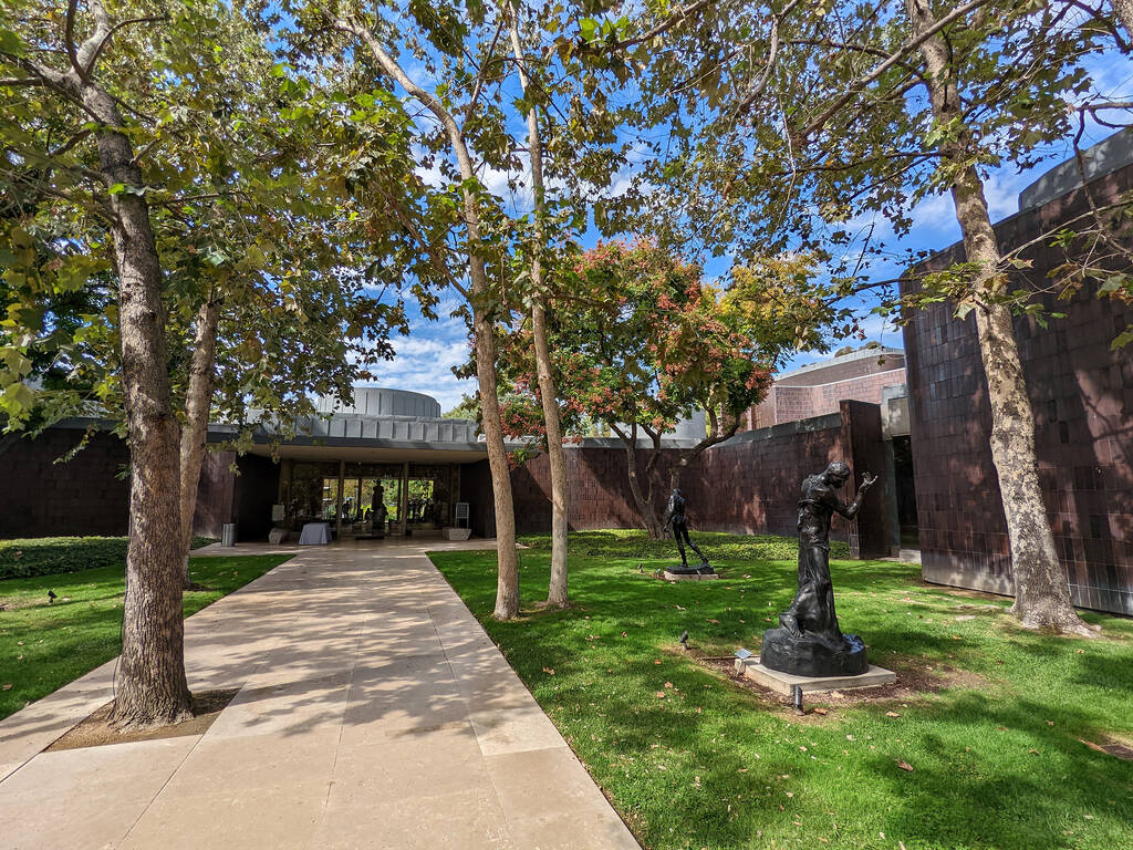 22 Essential Things to Do in Pasadena Including the Rose Bowl