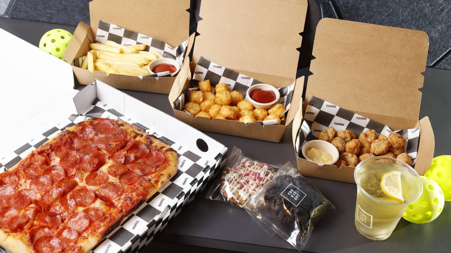 Bay Pickle 室內匹克球體驗空間｜Pickleball 香港好去處