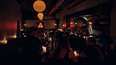 18 Cozy Bars in Philadelphia For a Warm & Welcoming Vibe