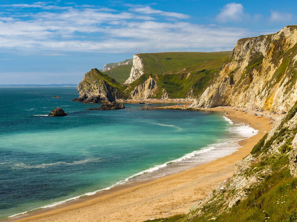37 Brilliant Beaches in the UK for 2024, for Sandy Bays and Swimming