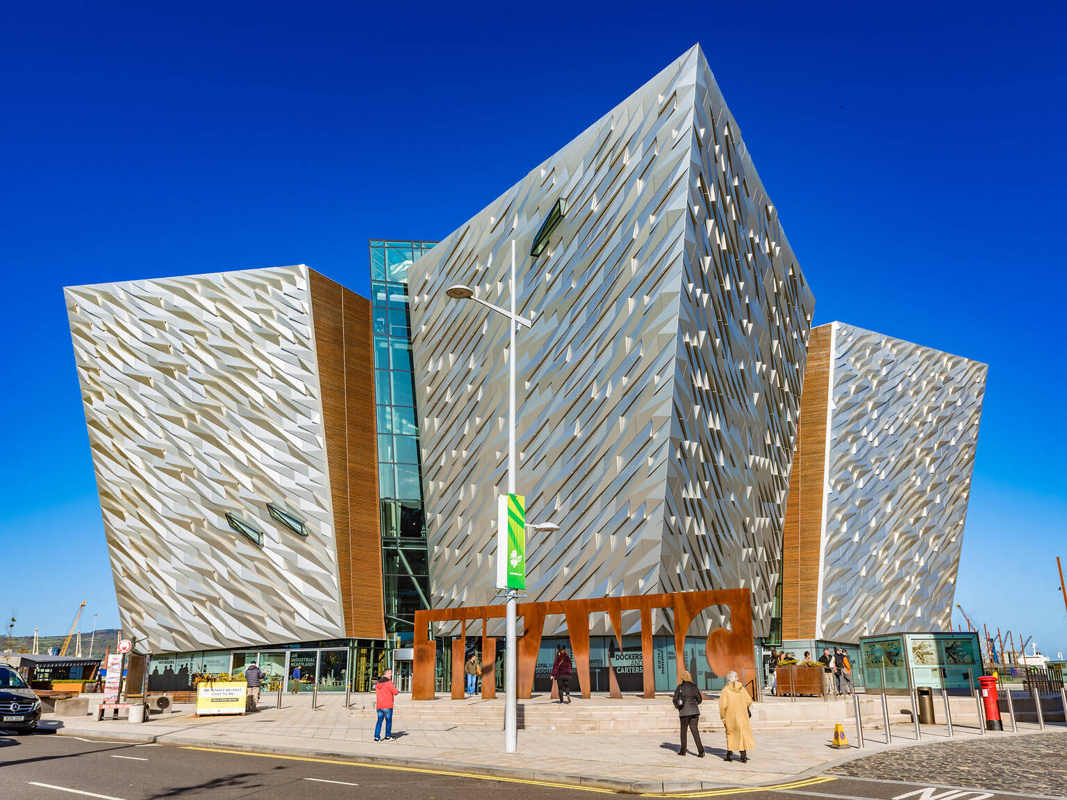 5 Amazing Day Trips From Dublin For Nature Escapes and City Breaks