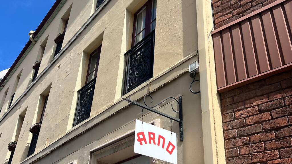 Arno Deli Newcastle | Italian-style deli with panini & cannoli