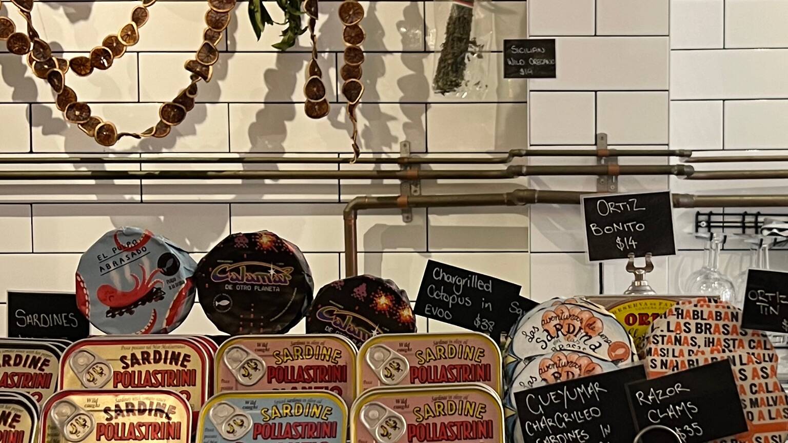 Arno Deli Newcastle | Italian-style deli with panini & cannoli