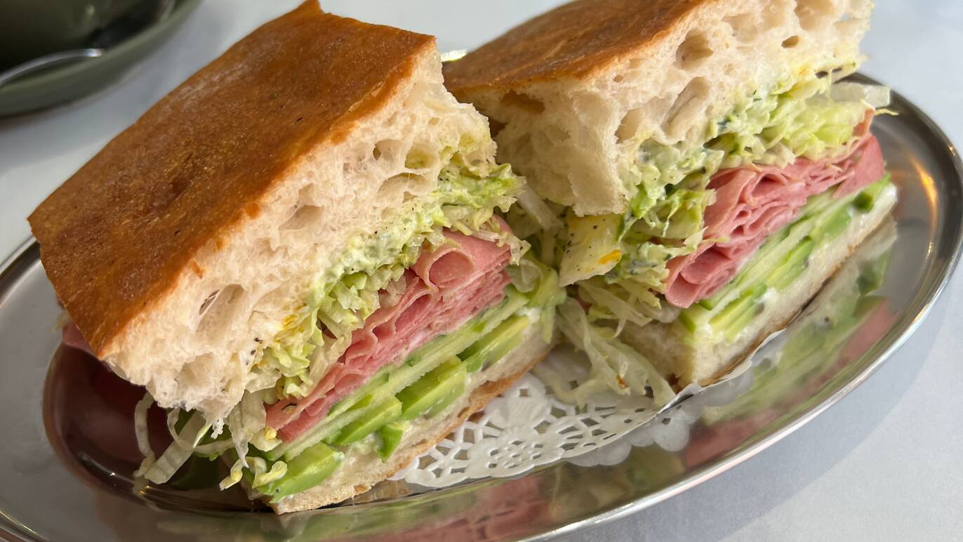 Arno Deli Newcastle | Italian-style deli with panini & cannoli