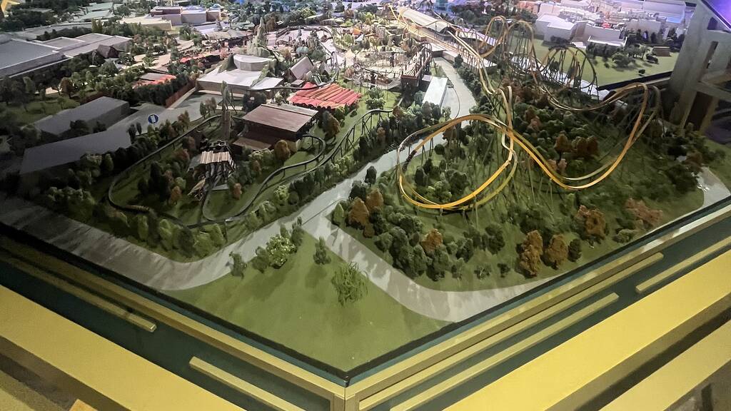 Universal CityWalk Orlando Guide: Where to Eat, Shop and Play