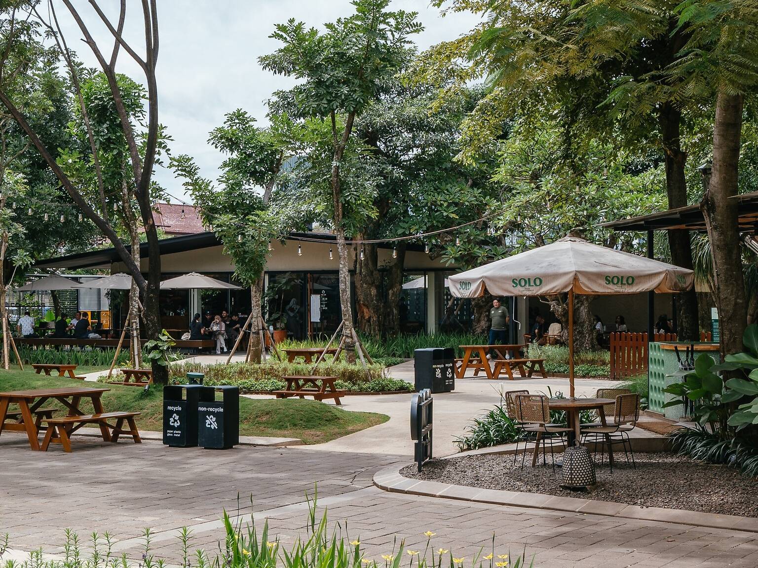 7 Best Bars in Indonesia Right Now