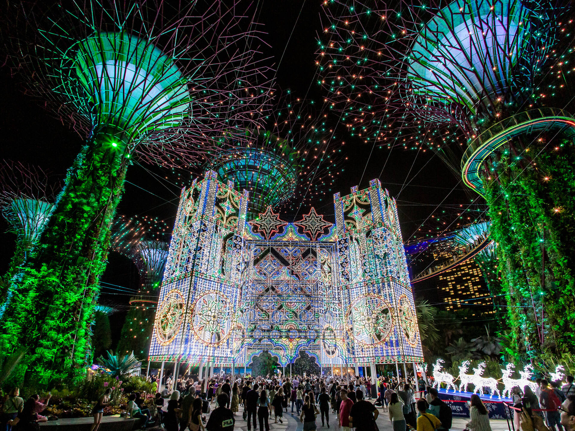 10 Best Christmas Events In Asia