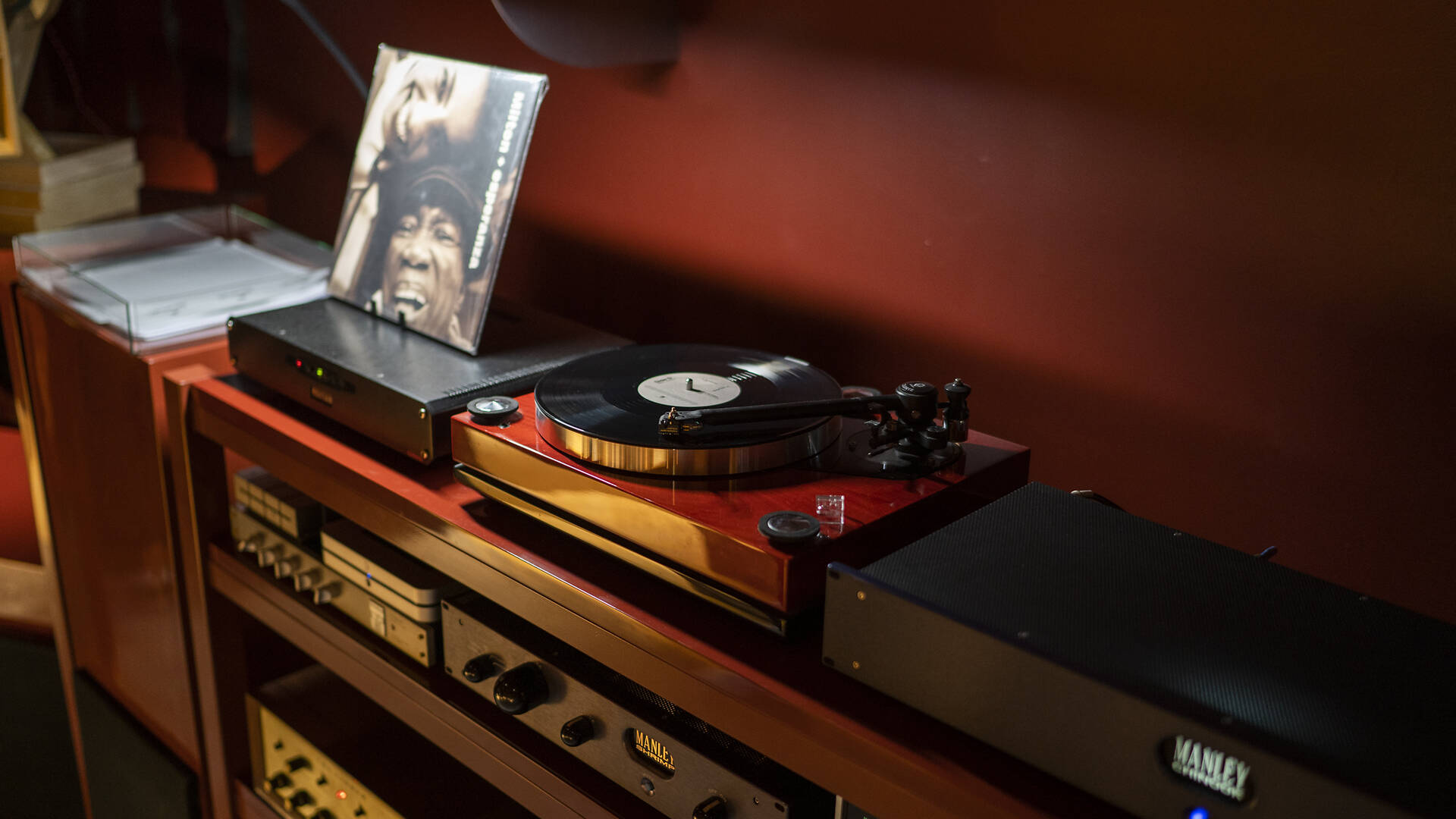 Shhh: el listening bar que debes conocer si la música es tu pasión