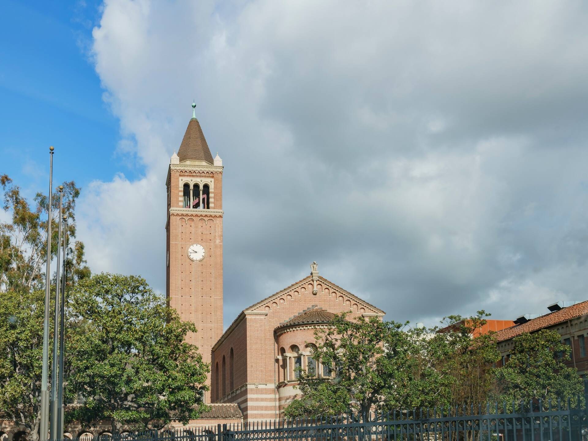 10 Most Beautiful Libraries in Los Angeles