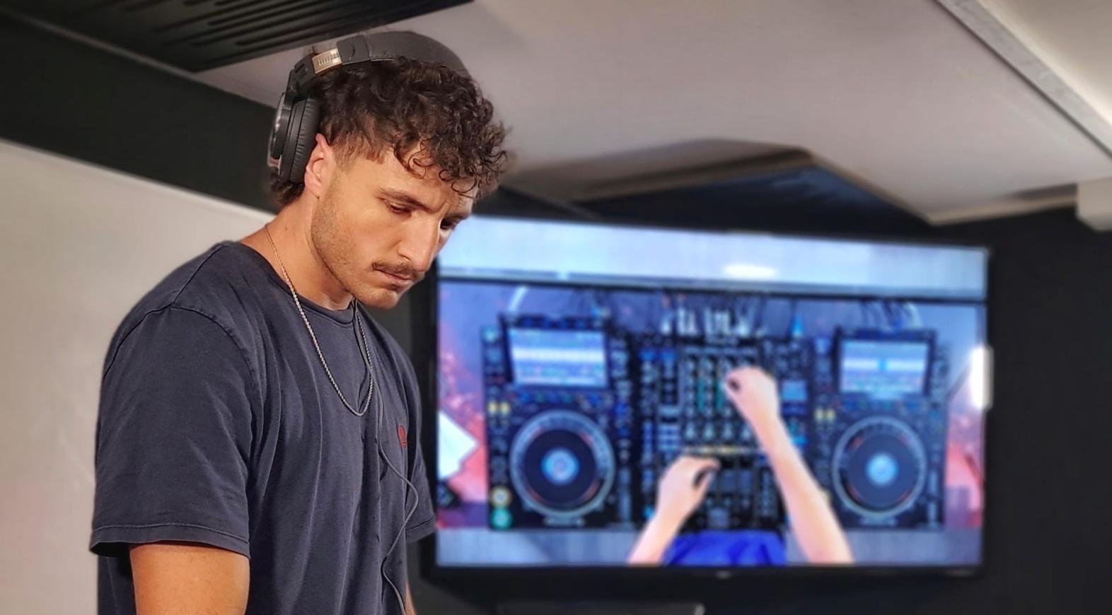 DJ Xexo nos regala unas sesiones de música para cenar bien a gusto