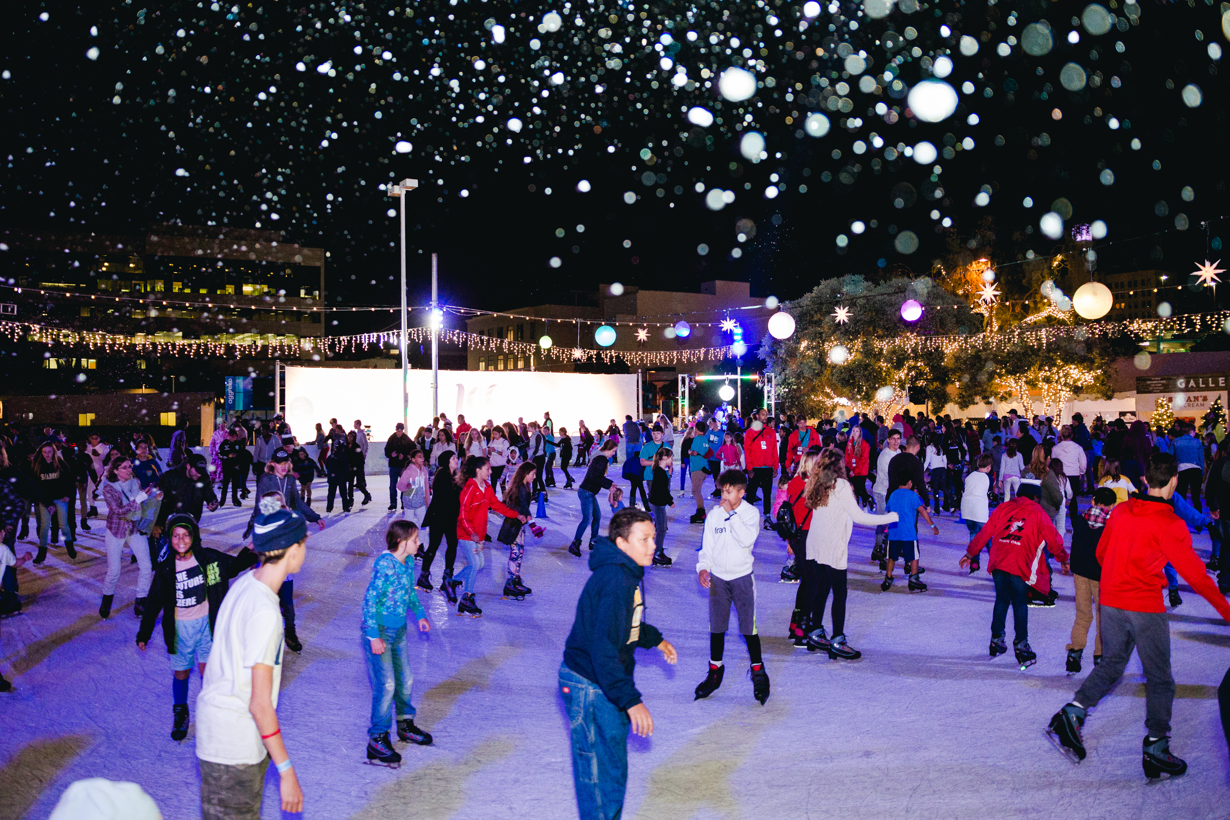 Best Places to Go Ice Skating Outdoors in Los Angeles