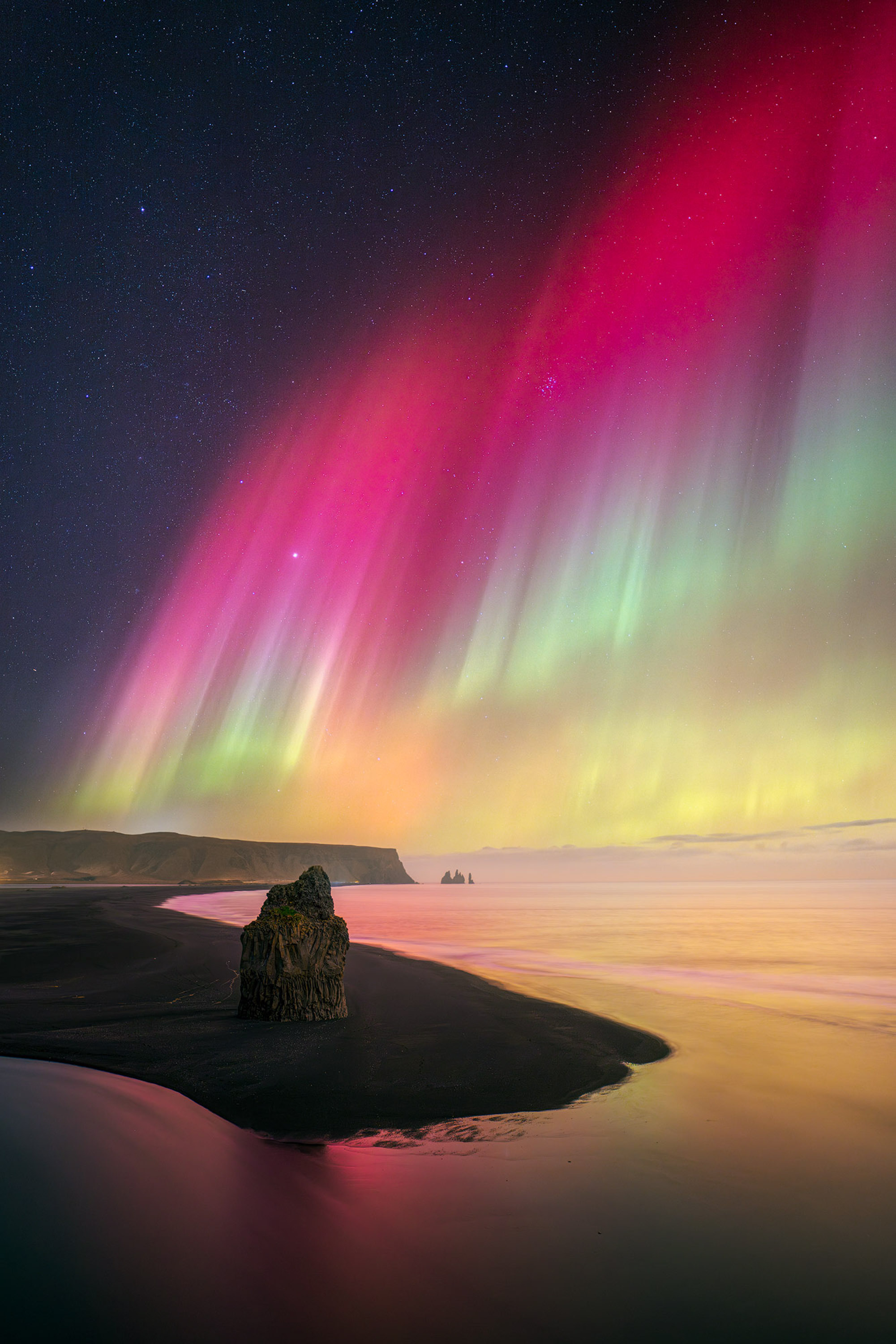 In Pictures: The Northern Lights Photographer of the Year 2024 Winners