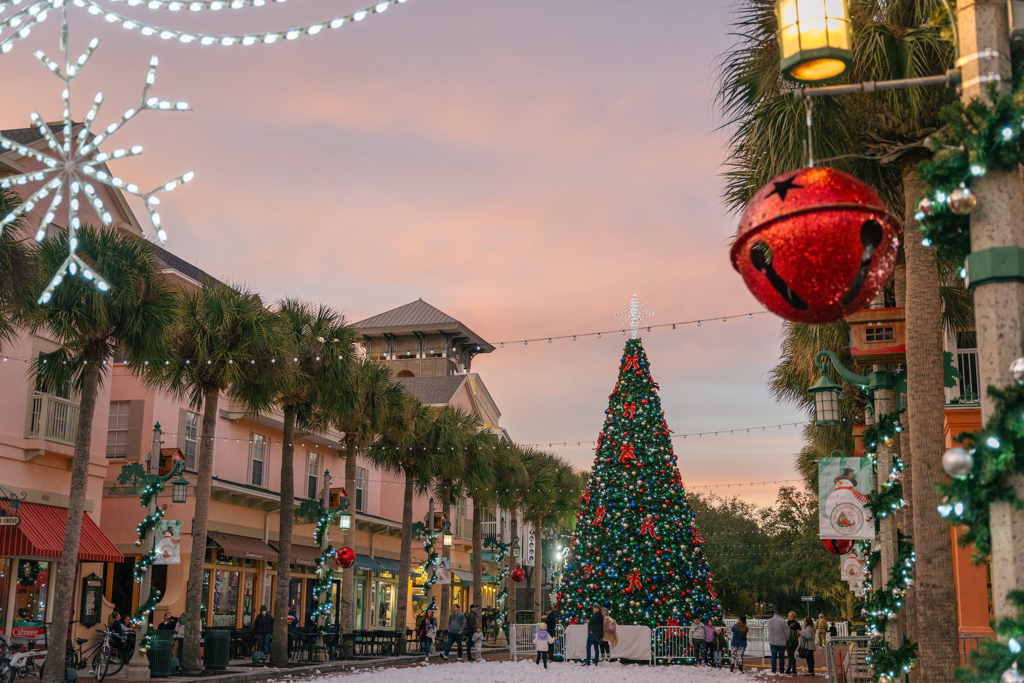 11 Best Spots to See Christmas Lights in Orlando