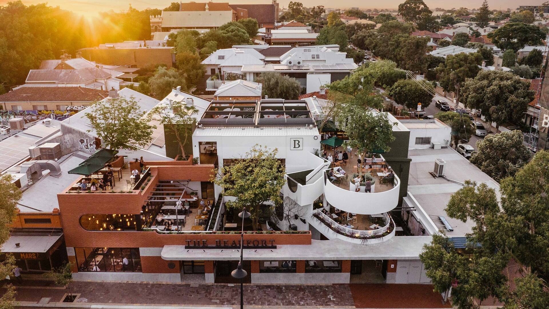 The 10 Best Pubs In Perth [Updated 2025]