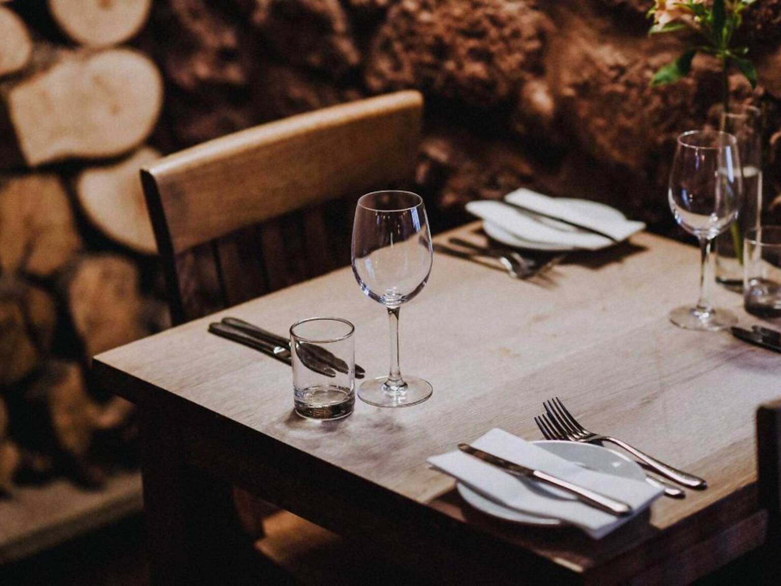 14 Fantastic Pubs and Bars in Exeter (By Someone Who Is From There)