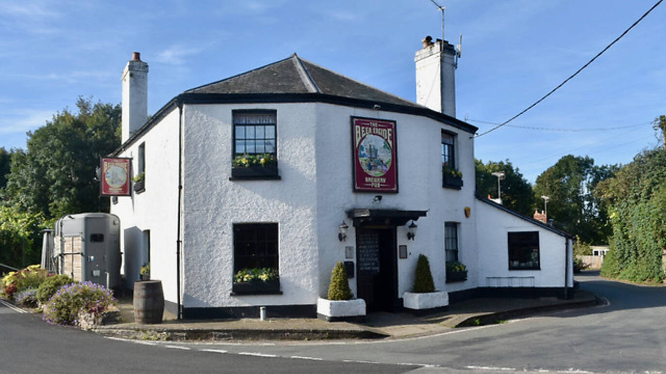 14 Fantastic Pubs and Bars in Exeter (By Someone Who Is From There)