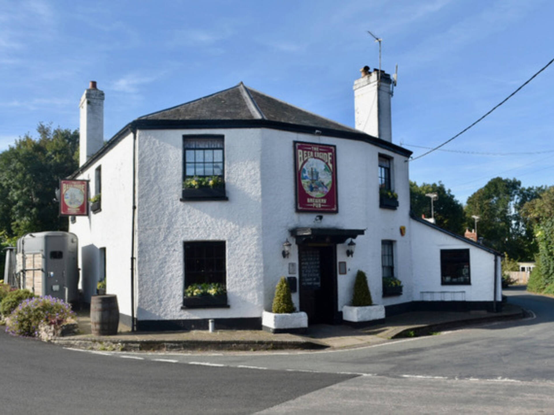 14 Fantastic Pubs and Bars in Exeter (By Someone Who Is From There)