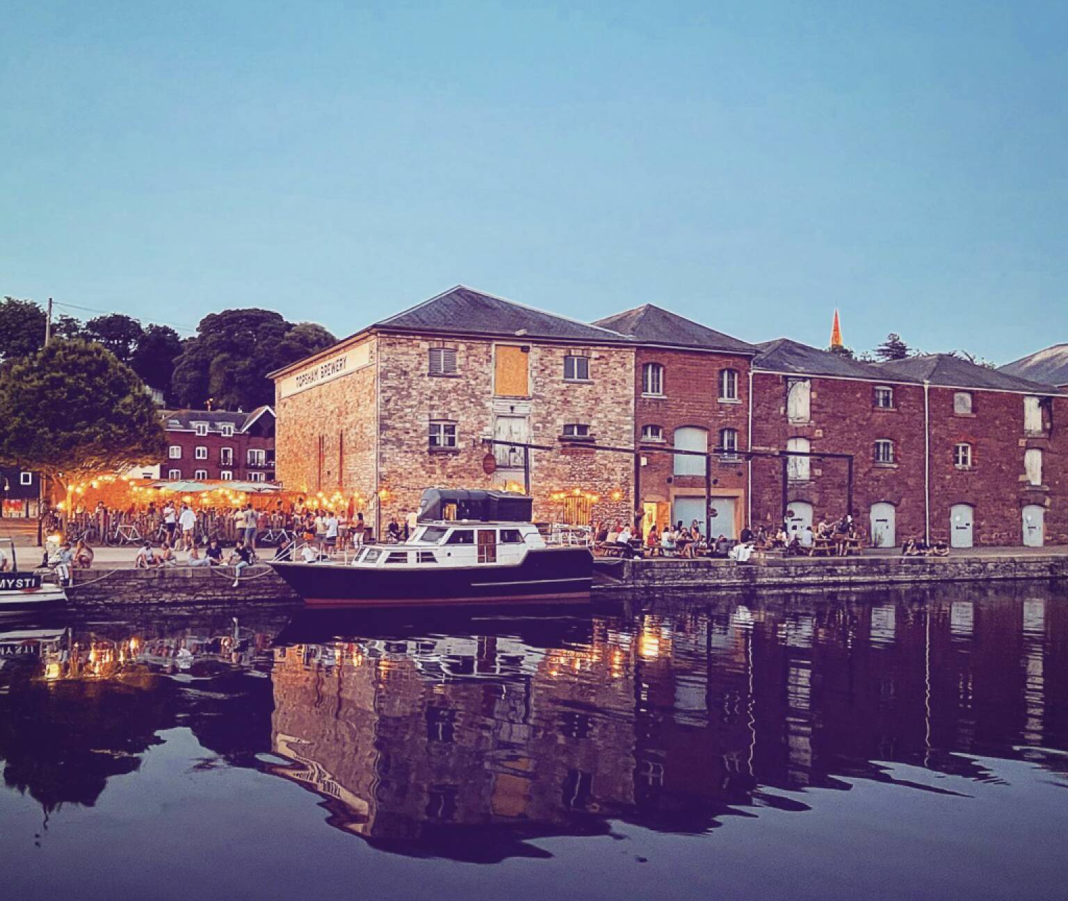 14 Fantastic Pubs and Bars in Exeter (By Someone Who Is From There)