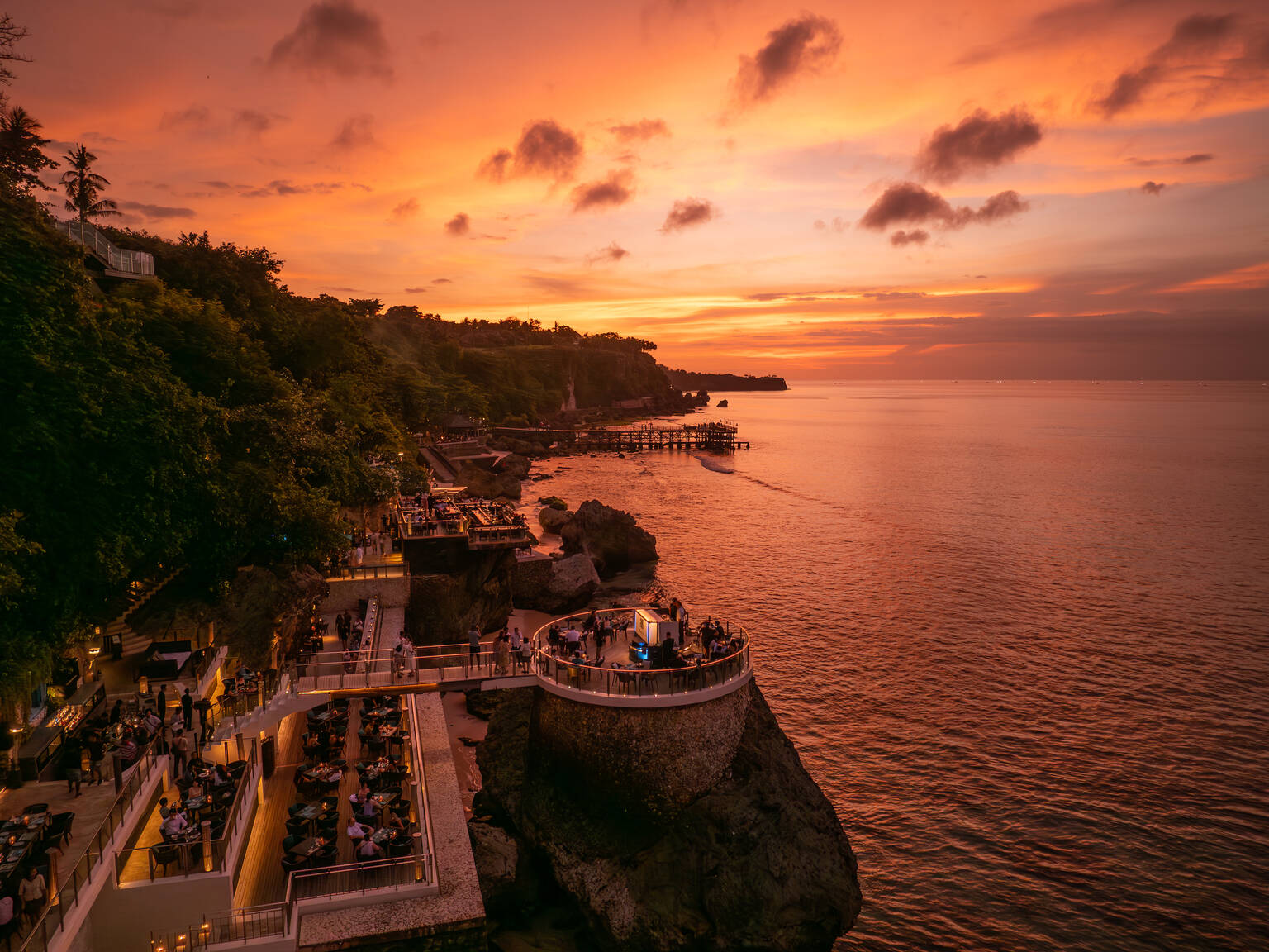 7 Best Bars in Indonesia Right Now