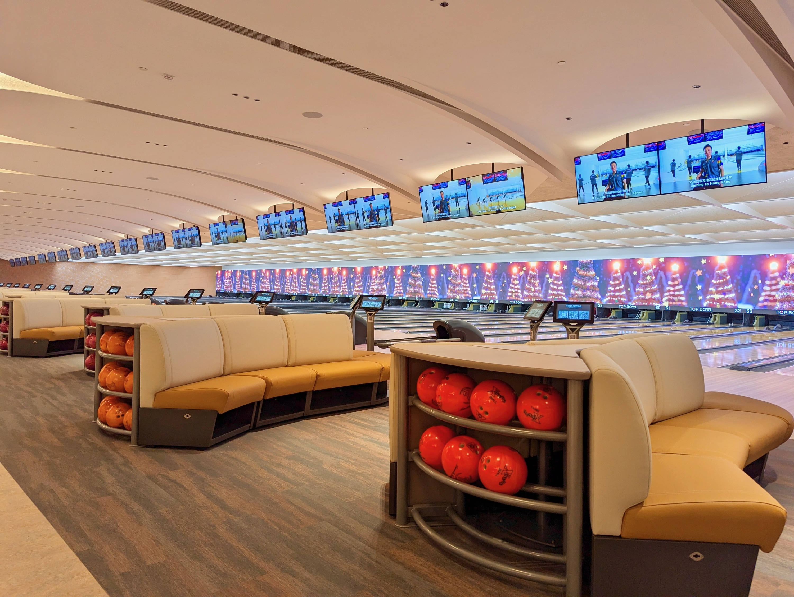 啟德體育園保齡球場 Top Bowl Tenpin Bowling