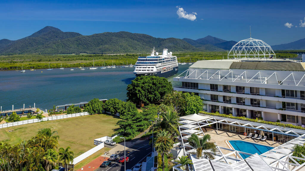 The 11 Best Hotels In Cairns To Book Right Now