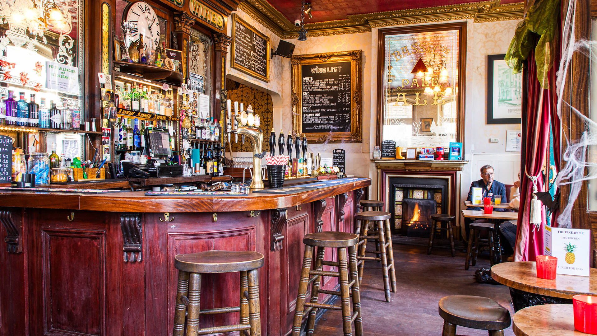 10 of London's Best Pub Quizzes For Almost Every Day Of The Week