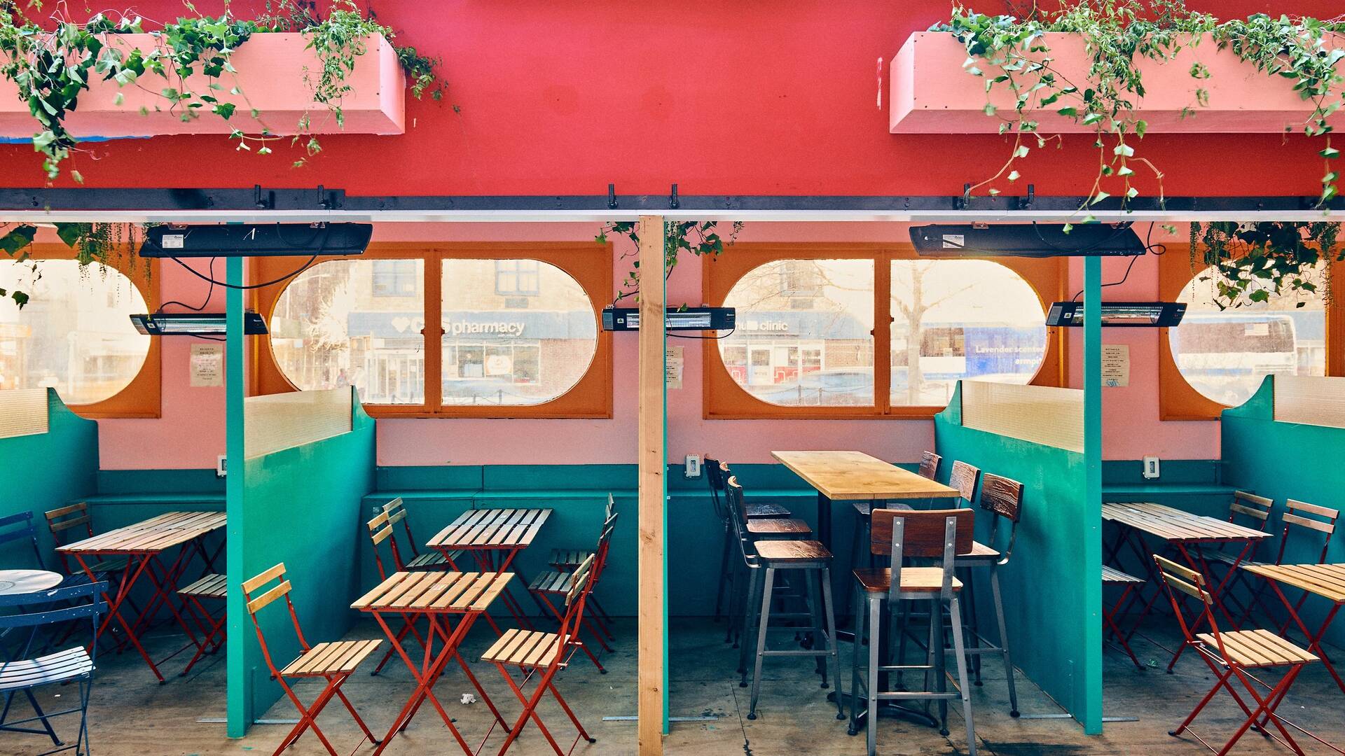 12 Cheap Bars in NYC To Try Tonight