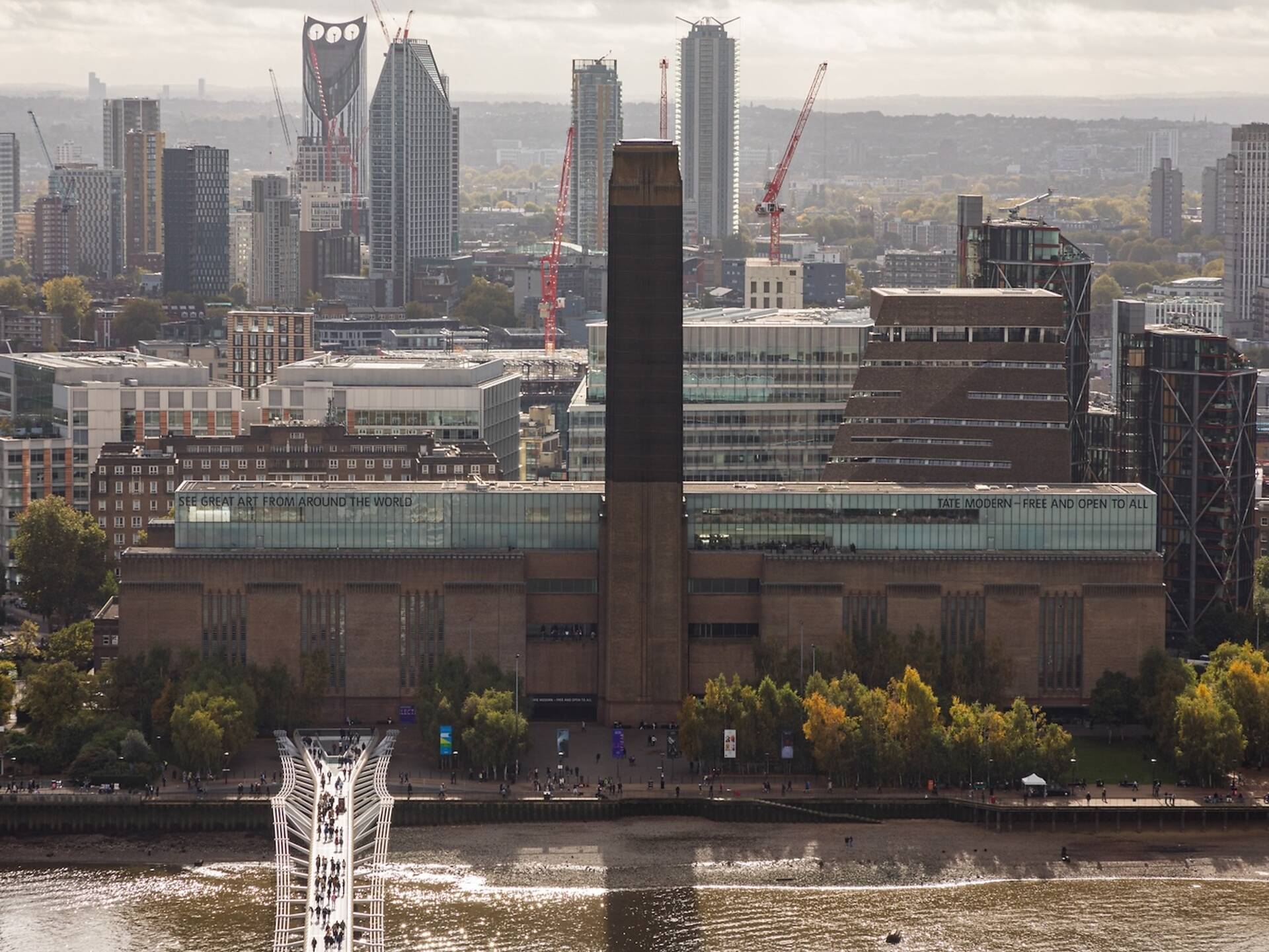 17 Most Romantic Places in London | Spots That Are Romantic All Year