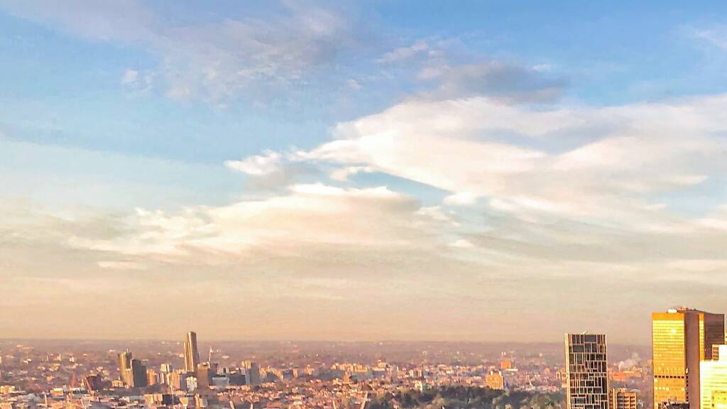 Melbourne heatwave breaks record as hottest three days in a decade