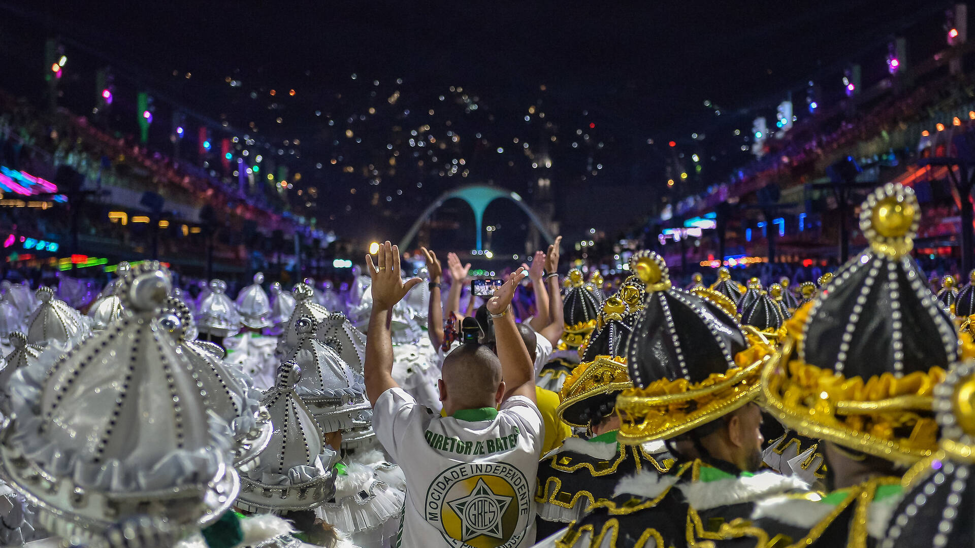 Tudo o que você precisa saber sobre os desfiles do Carnaval 2025