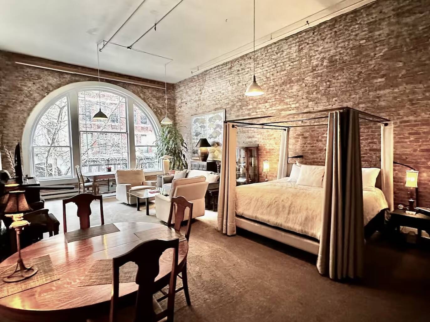 12 Best Airbnbs in Seattle, WA | Best Seattle Airbnbs For 2025
