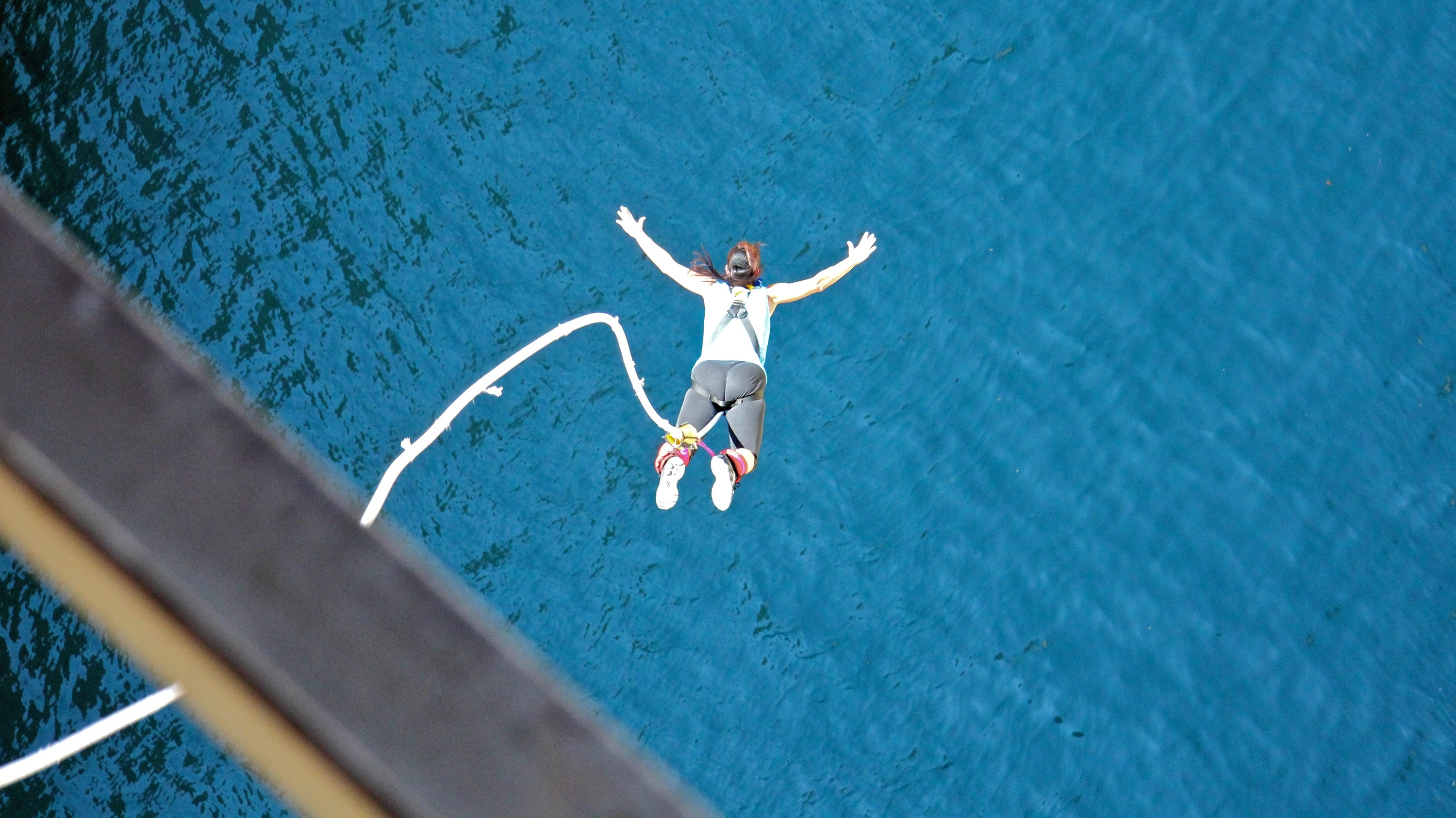 The Highest Bungee In Canada Is Coming To Montreal With The Tallest ...