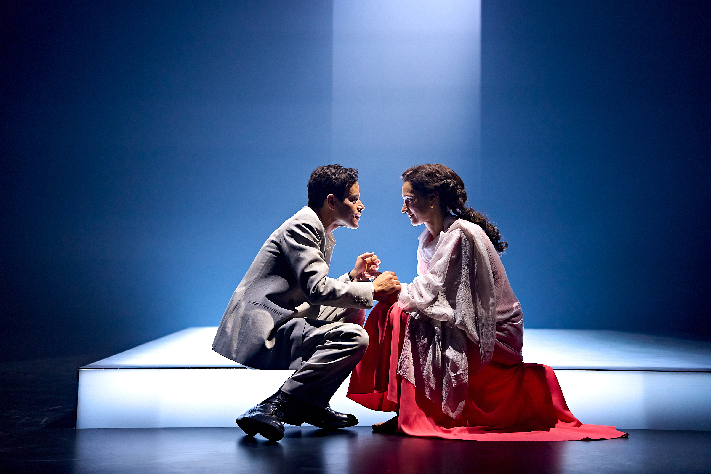 Oedipus, Old Vic review: Rami Malek and Indira Varma star in this ...