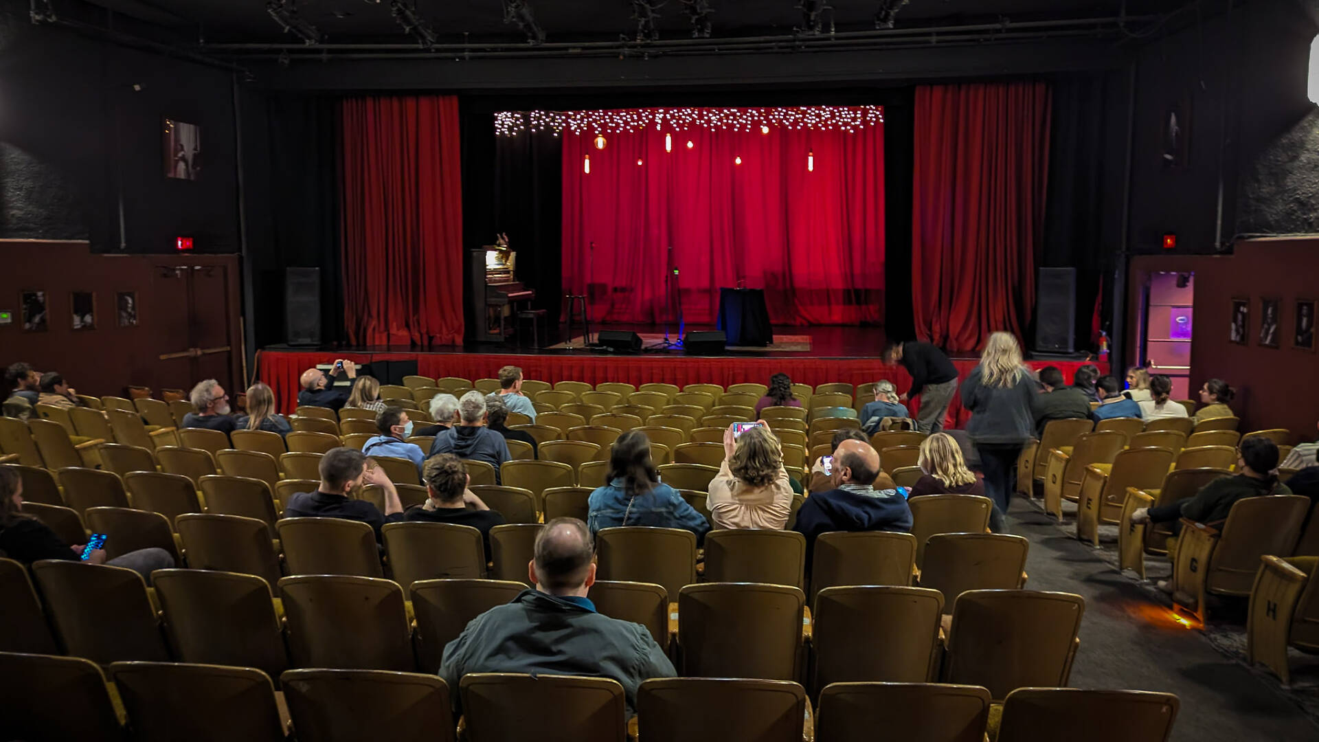 Largo at the Coronet | Comedy in La Cienega, Los Angeles