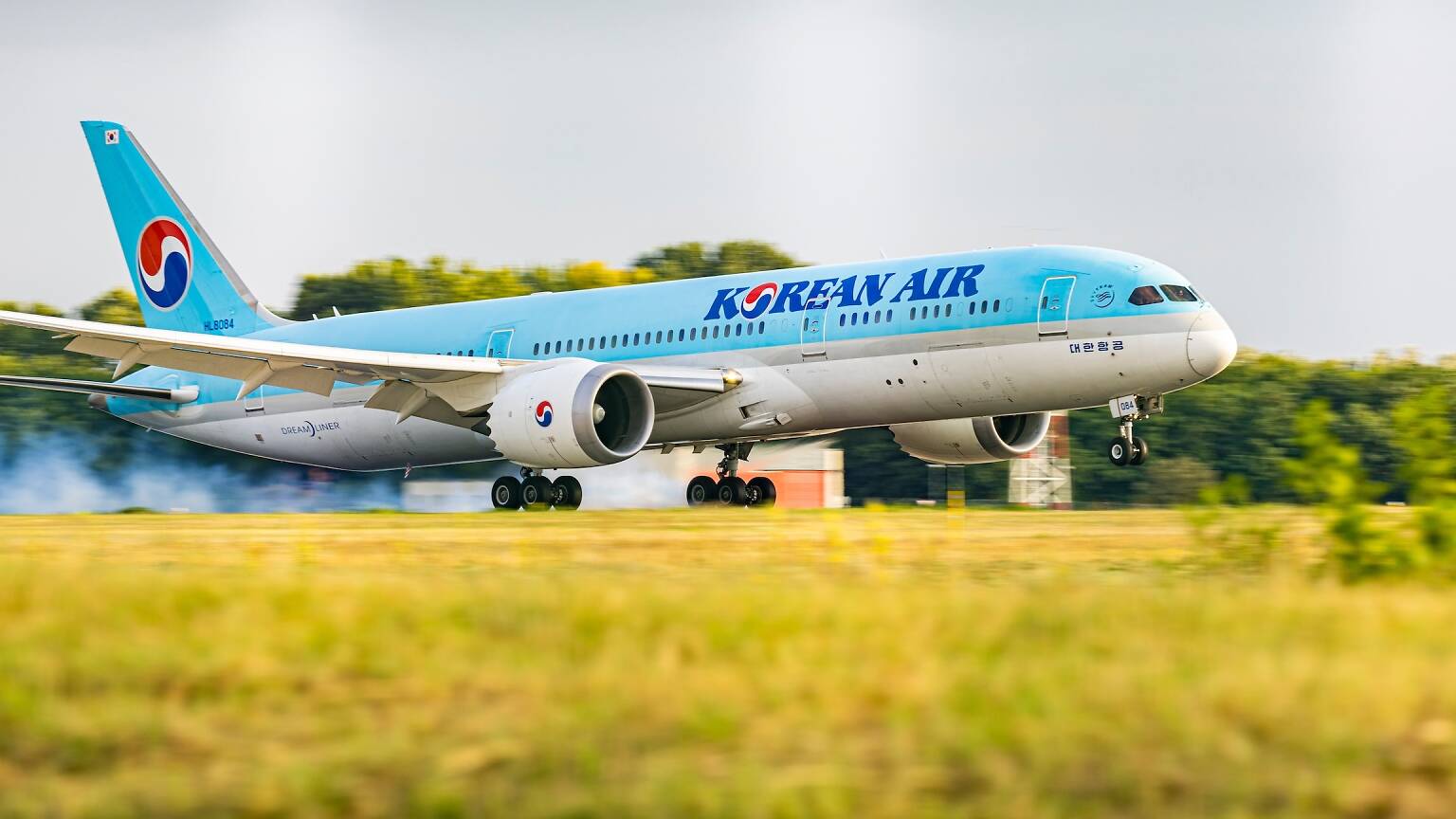 Korean Air Named World's Best Airline for 2025 by AirlineRatings