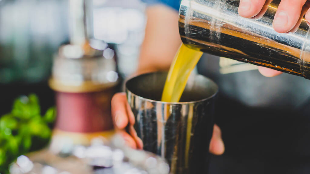 The Best Mixology, Cocktail Making and Tasting Classes in NYC