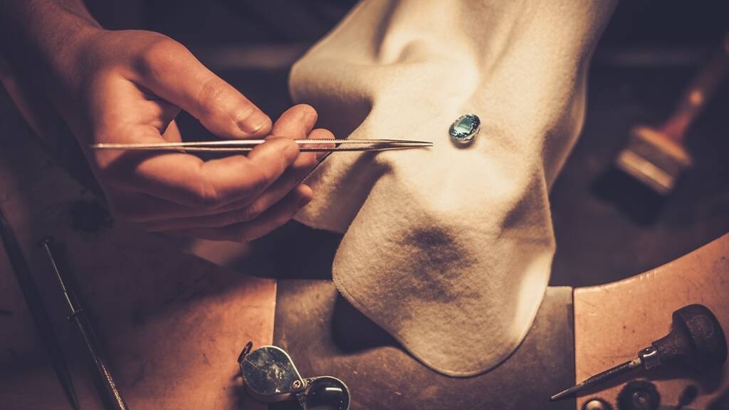 16 Best Jewelry-Making Classes in NYC | Best NYC Jewelry Courses