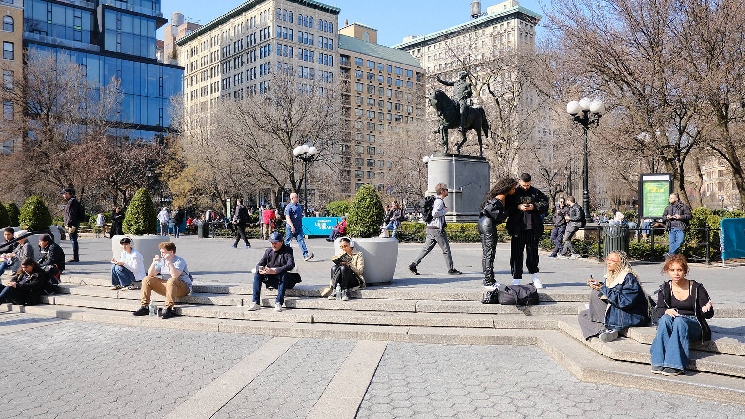 Union Square, NYC guide including shopping, restaurants and bars
