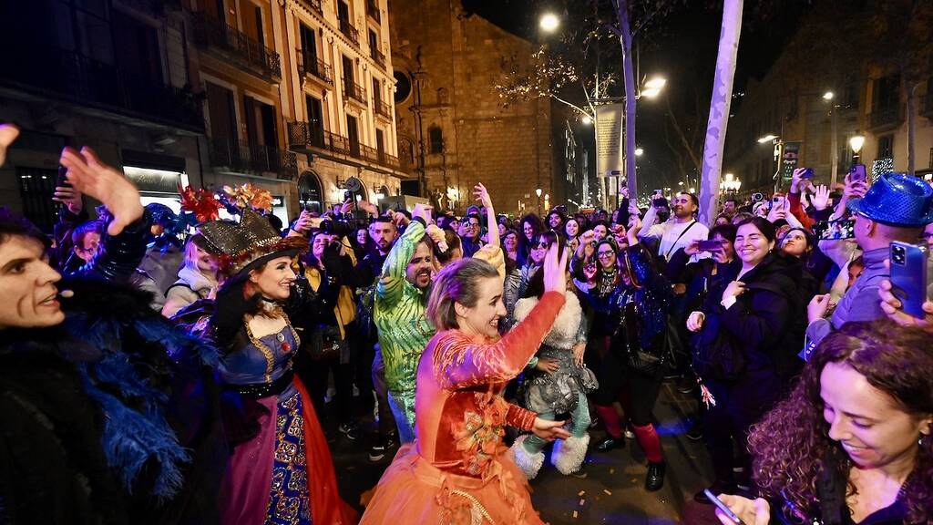 Estas son todas las rúas de Carnaval que se celebran en Barcelona este ...
