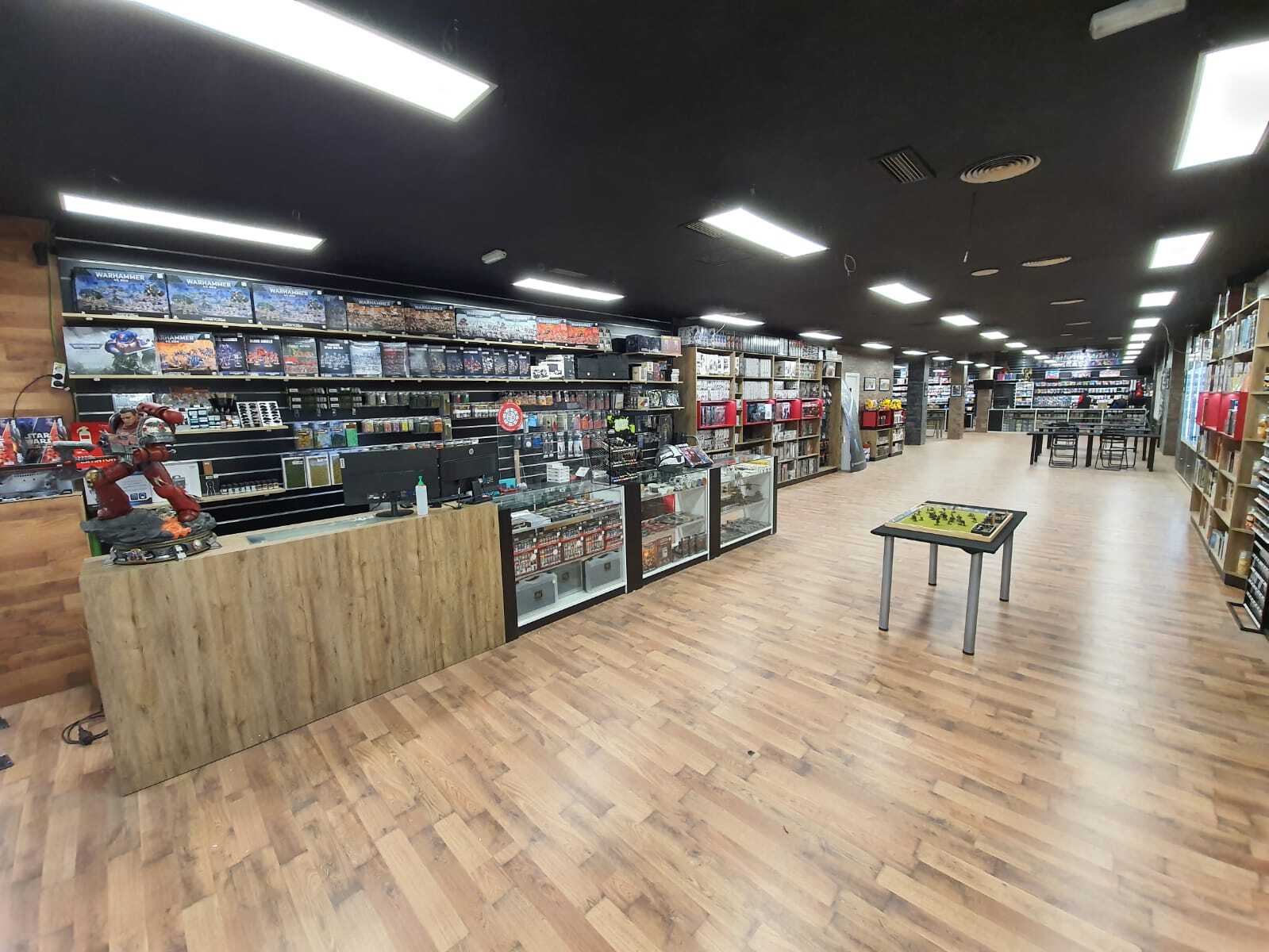 Metrópolis Center: la tienda para ti, que adoras los juegos de cartas
