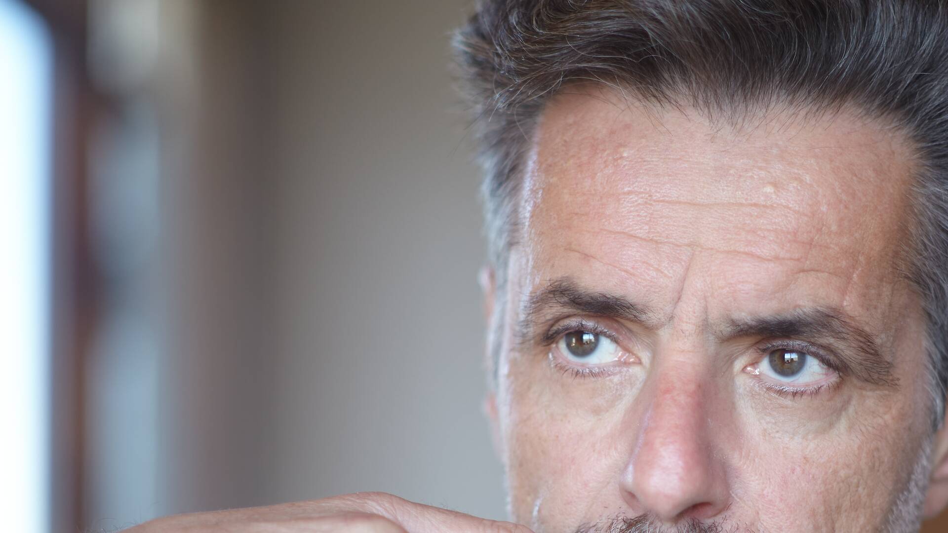 JP Simões canta José Mário Branco | Música in Porto