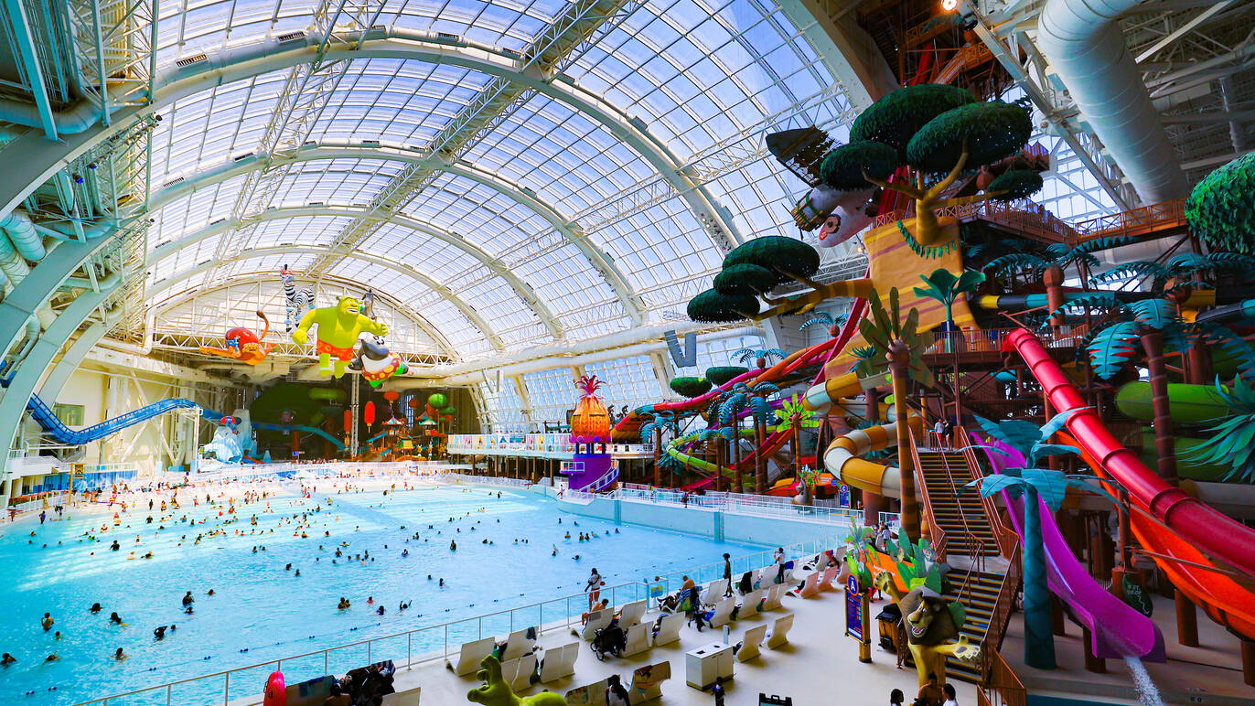 14 Best Indoor Water Parks In The Usa Year Round Splashing