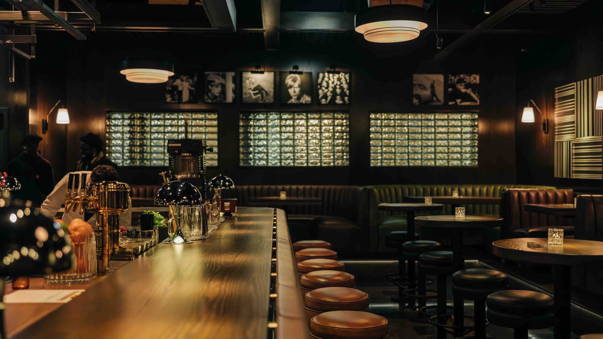 Gus' Sip & Dip | Bars in River North, Chicago