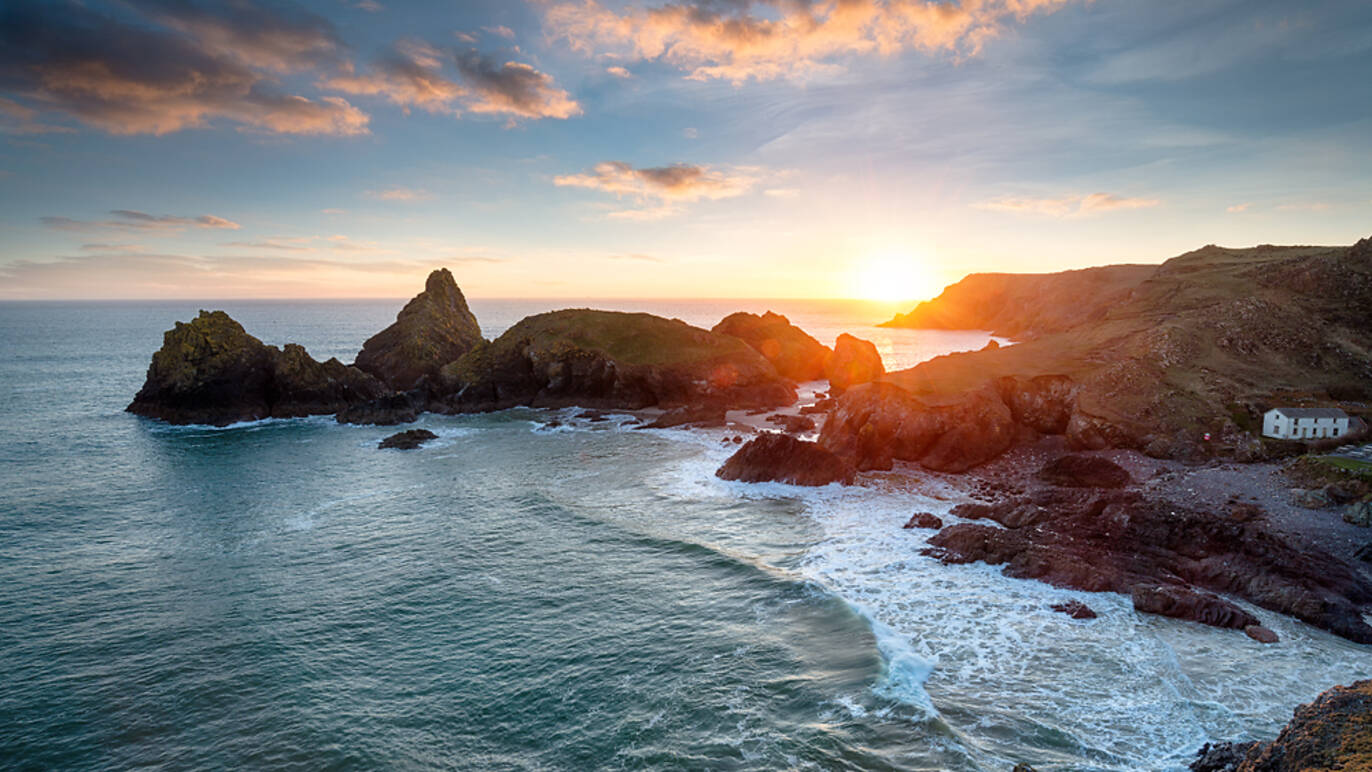 When Do The Clocks Go Forward UK 2025? Everything You Need To Know ...