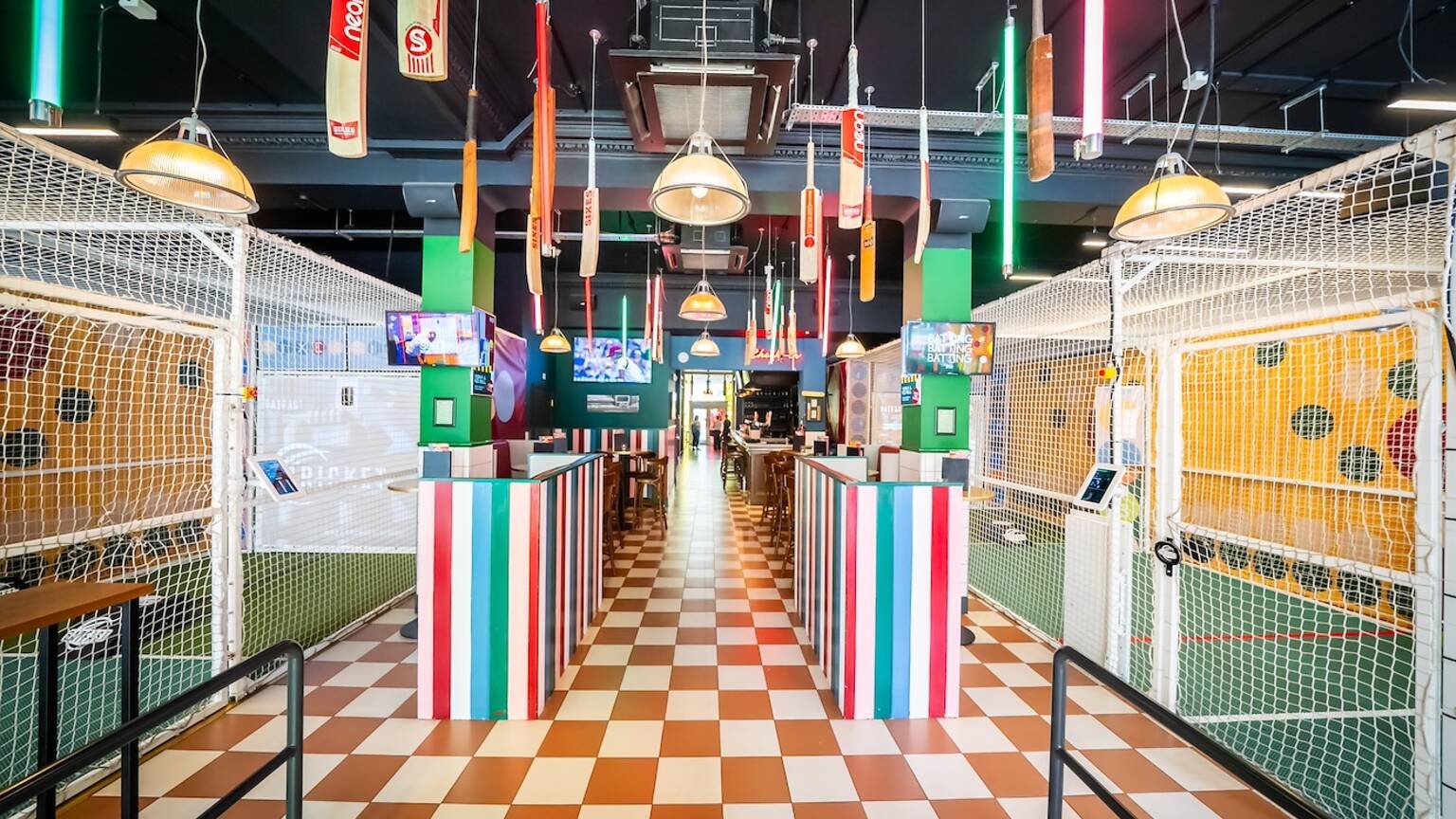 Sixes Social Cricket Fitzrovia | Things to do in Great Portland Street ...
