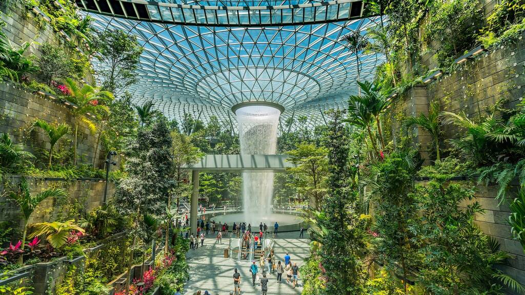 World's Top 100 Airports 2025: All 31 Asian Airports Ranked on the Skytrax List