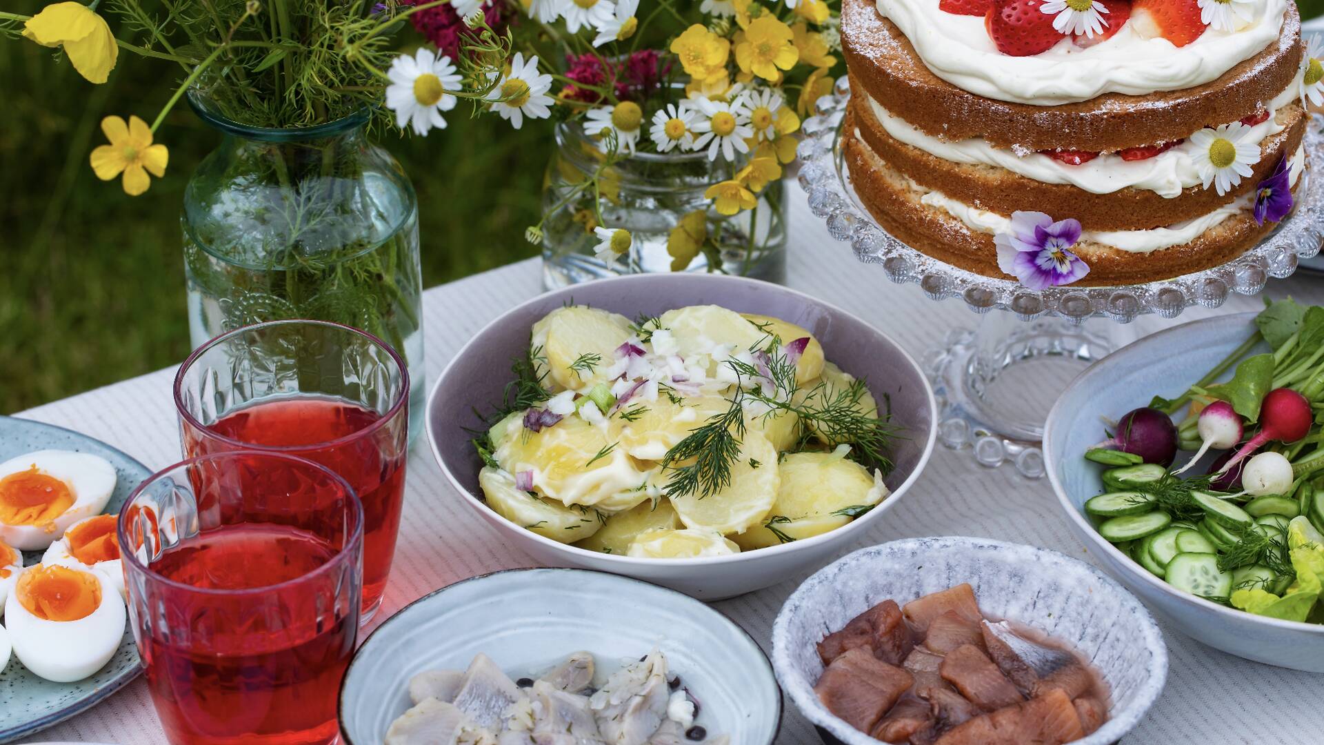 When is the famous Cake Picnic event coming to L.A.?